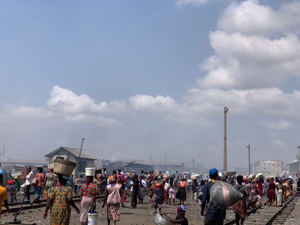 Fire outbreak at Kantamanto railway market | Ghana News Agency