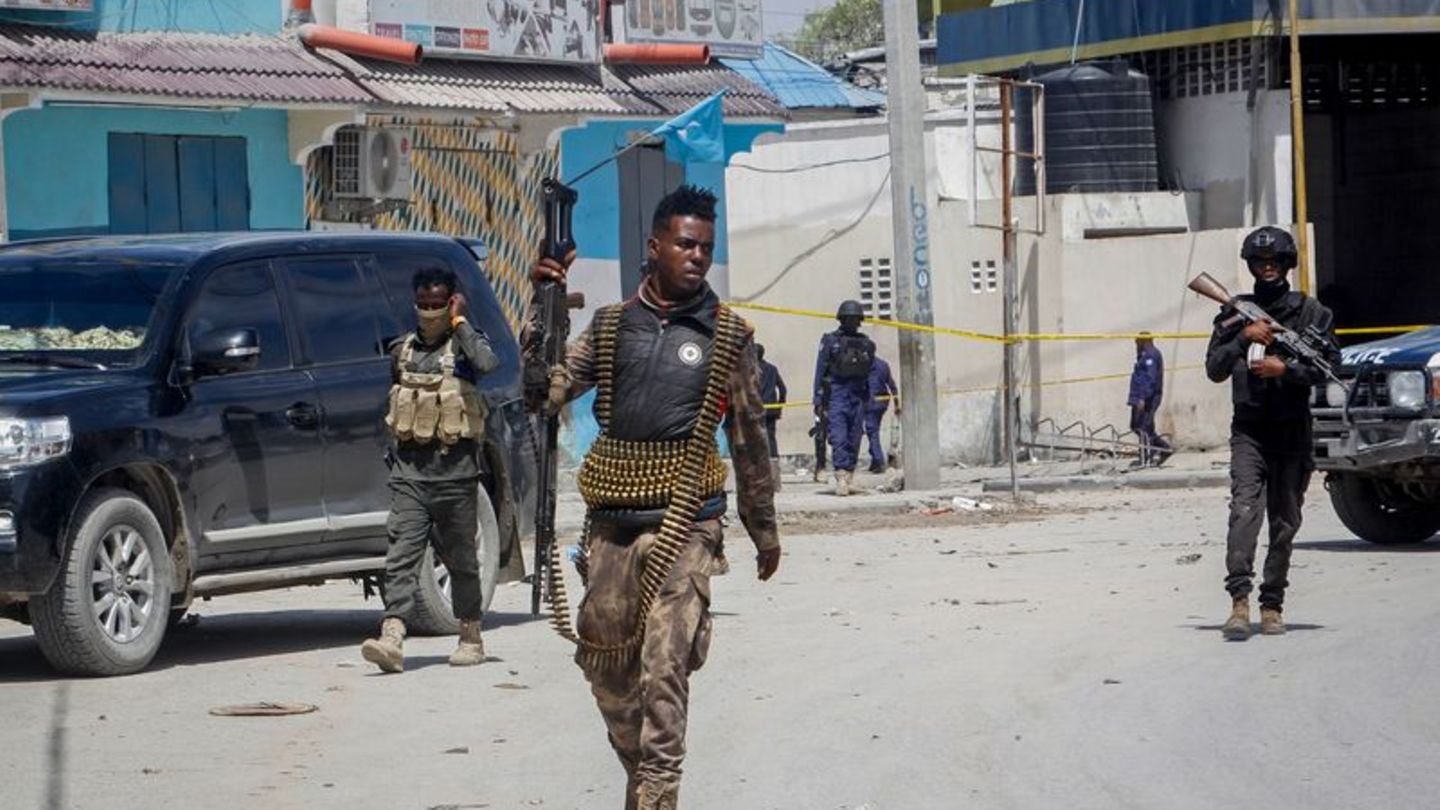 Military says 23 dead in battle with al-Shabaab in central Somalia ...