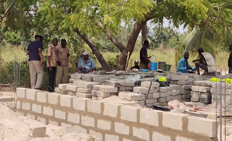 Work begins on Akatsavakpor Basic School projects | Ghana News Agency