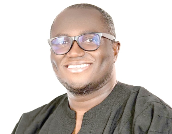 Speaker swears-in newly elected Kumawu MP | Ghana News Agency