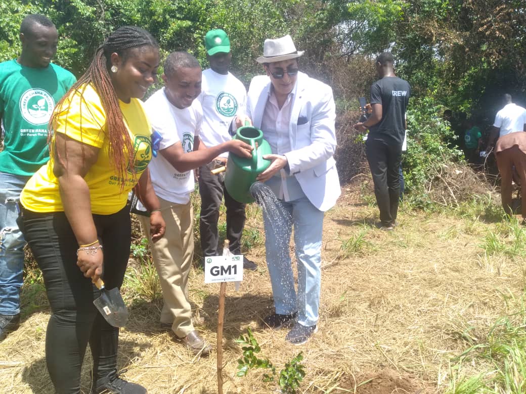 Be Ambassadors of change in tree planting in your communities - Dean of ...