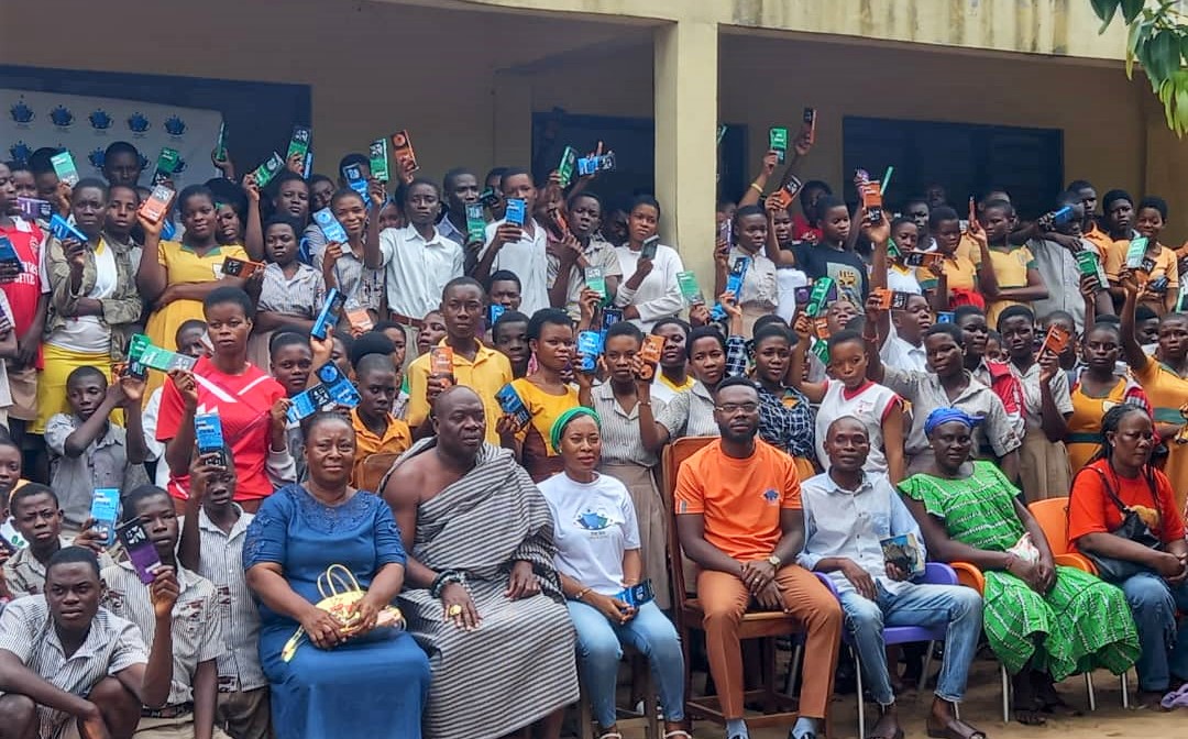BECE Candidates of Avoeme Basic School receives support from Dei ...