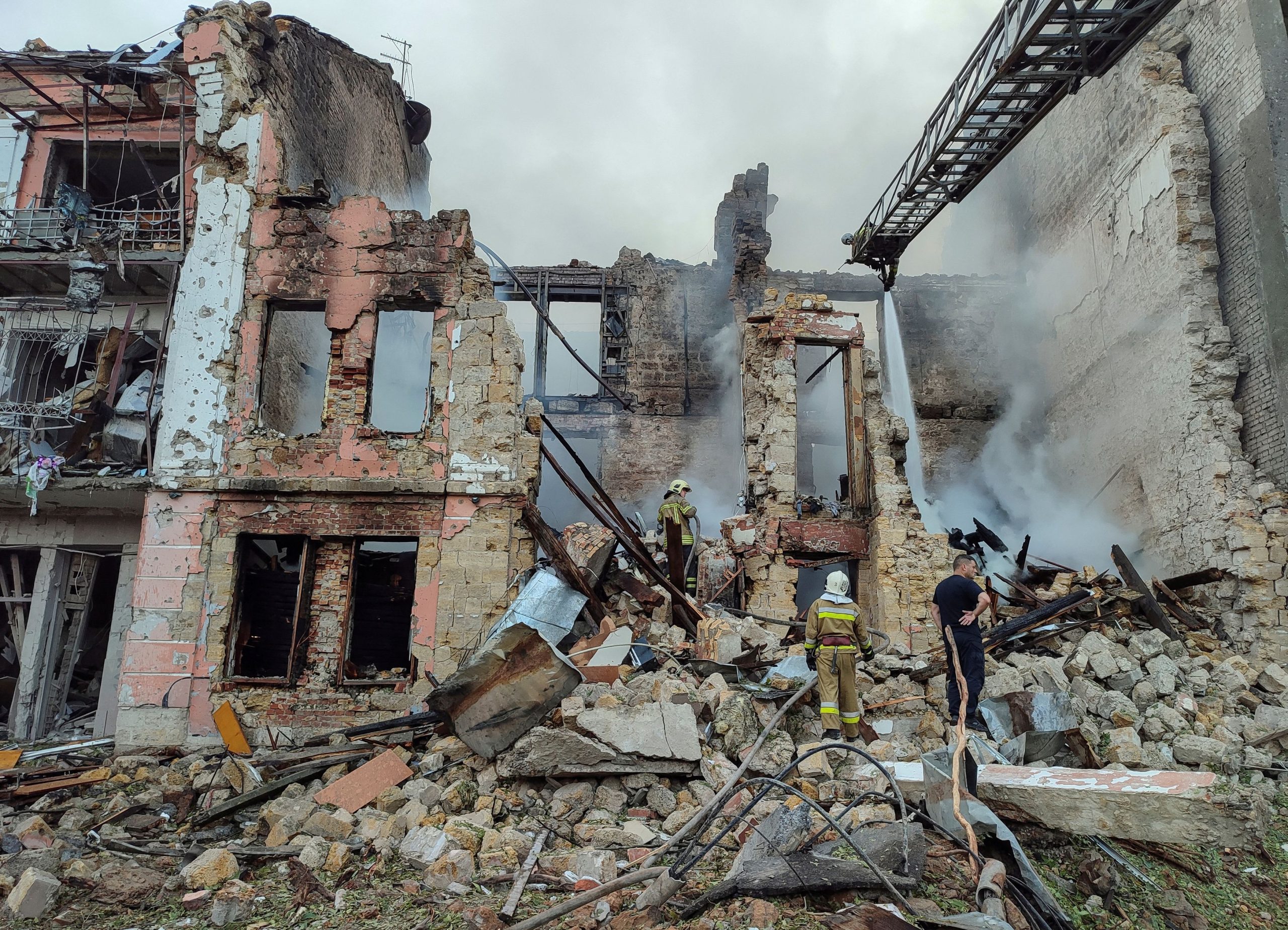 Three injured in Russian overnight attacks on Ukraine's Odessa | Ghana ...