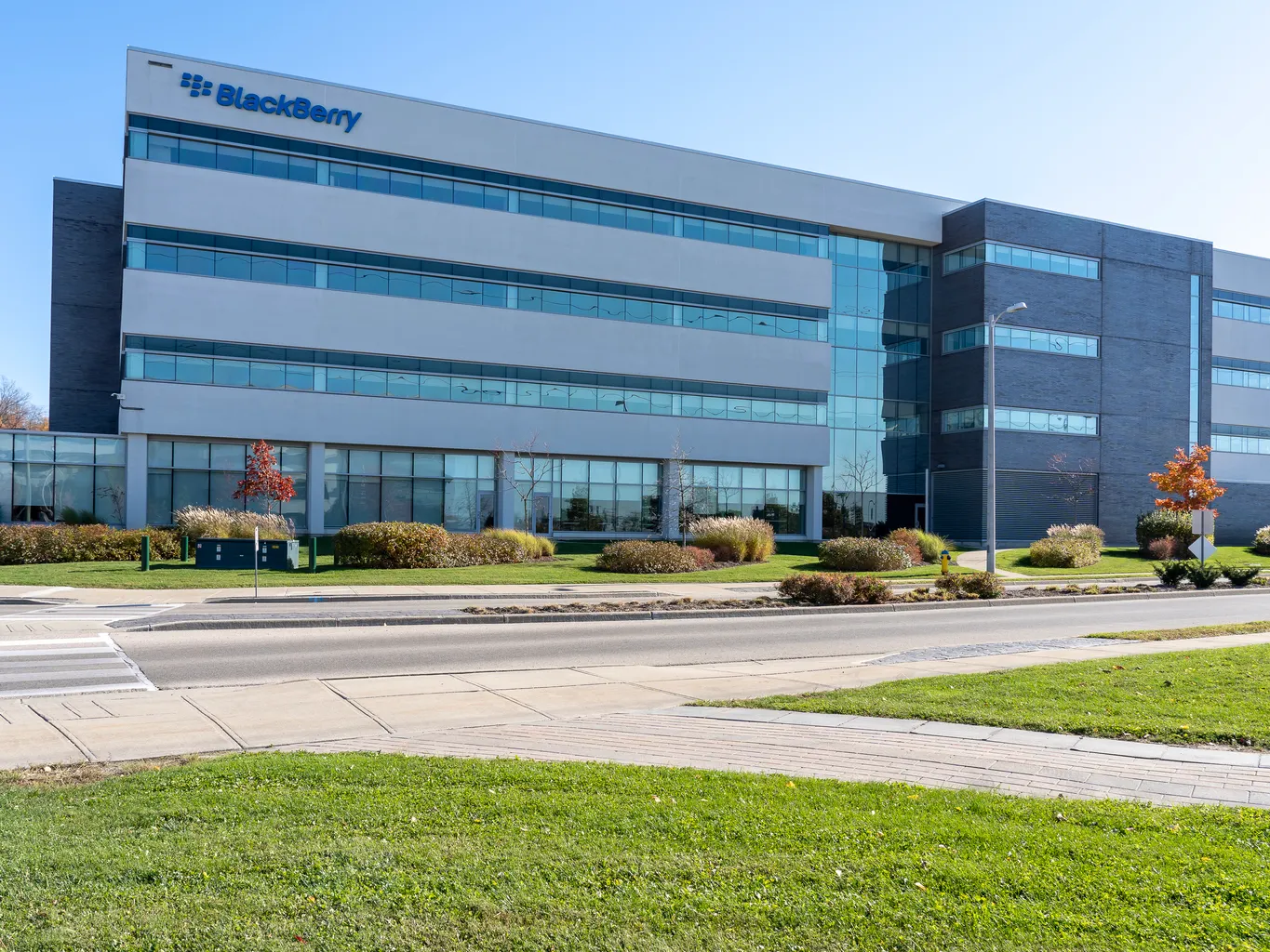 Mitsubishi Electric picks BlackBerry to power new in-vehicle system ...