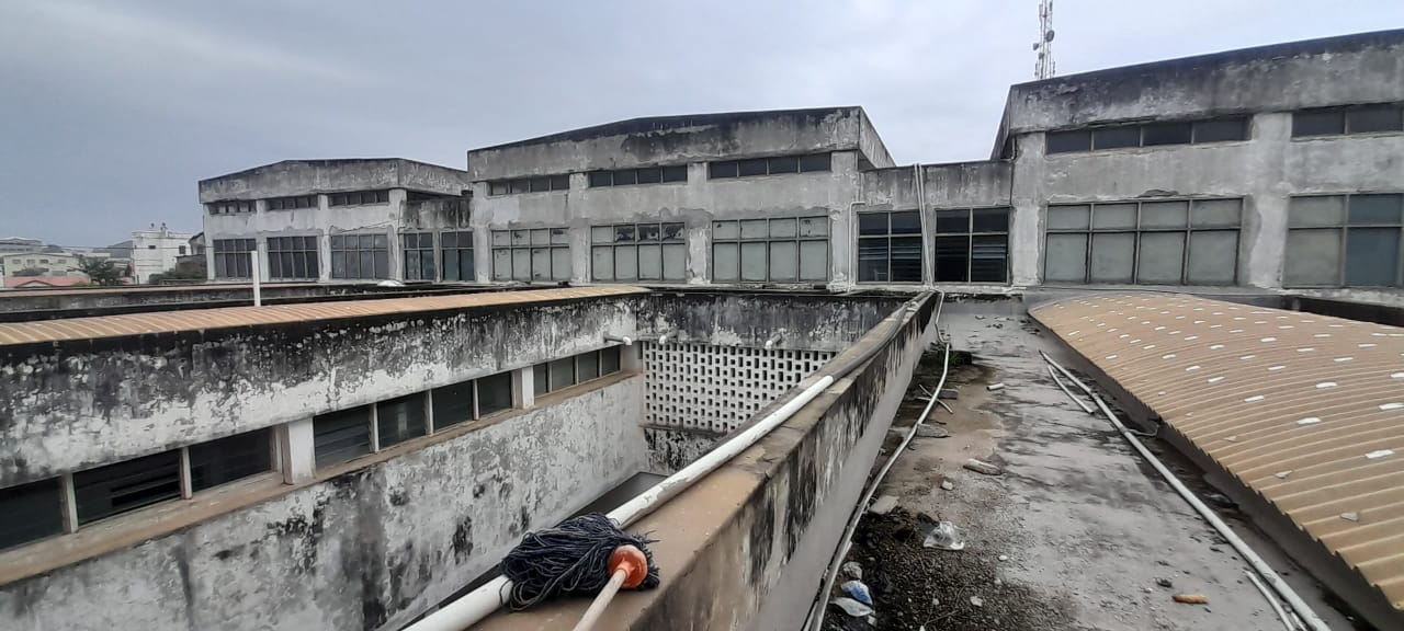 Perilous state of Cape Coast Court Complex threatens users | Ghana News ...