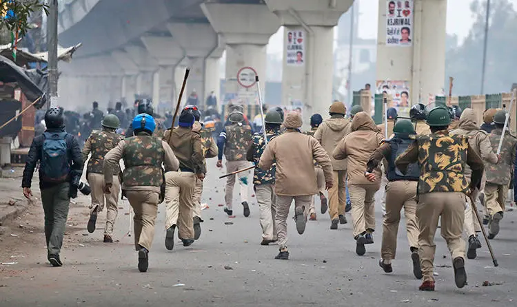 Indian police raid journalists' homes, offices in New Delhi | Ghana ...