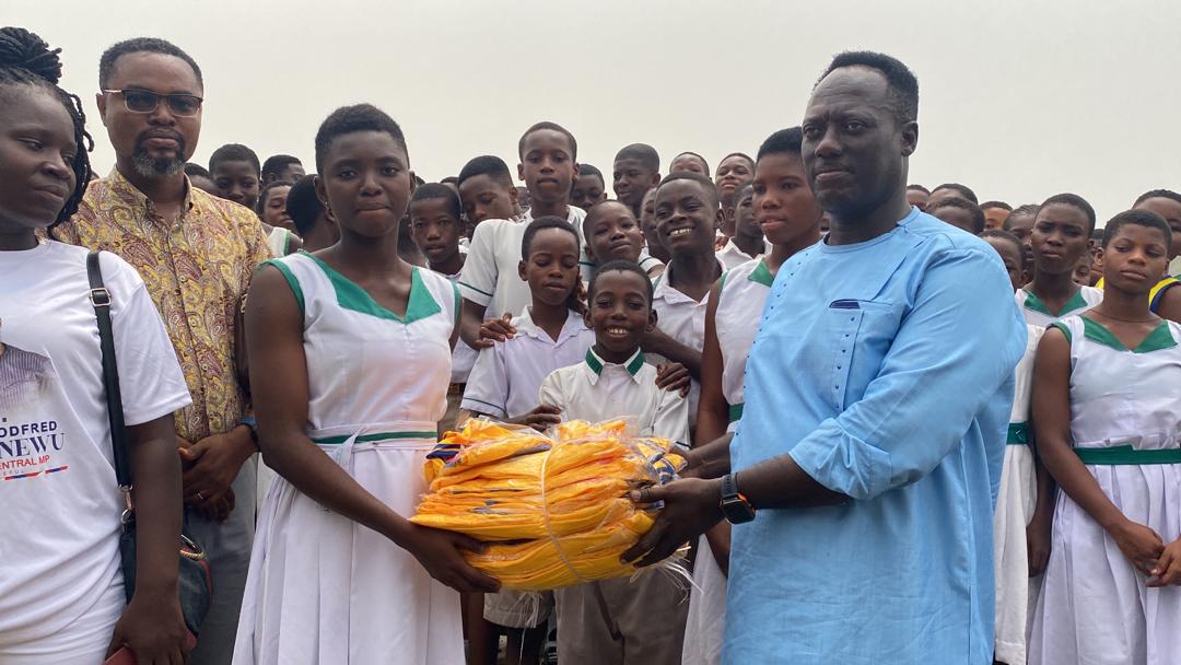 Parliamentary Candidate donates football jerseys to schools | Ghana ...