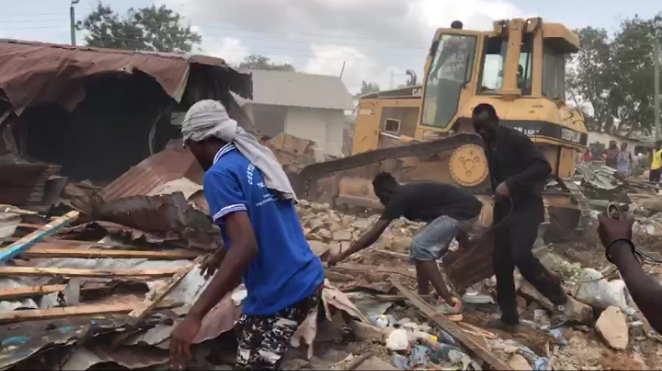 Hundreds of Liberians rendered homeless at Buduburam after demolition ...