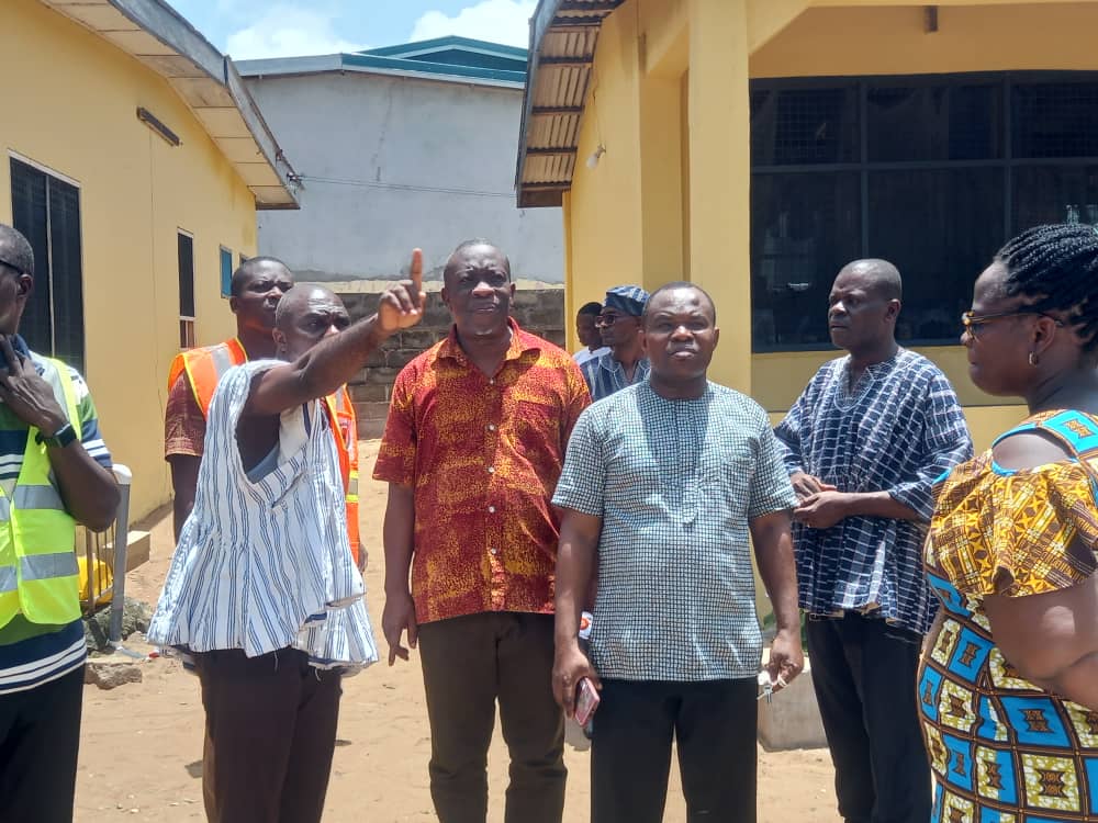 Anloga DCE, NADMO and top officials tour affected areas | Ghana News Agency