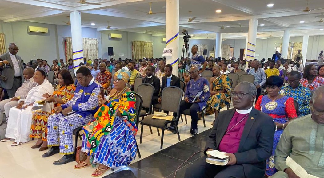 Sekondi Methodist Diocese honours outstanding students, teachers ...