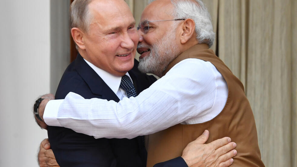 India's PM Modi meets Putin in Russia, plans to discuss Ukraine peace ...