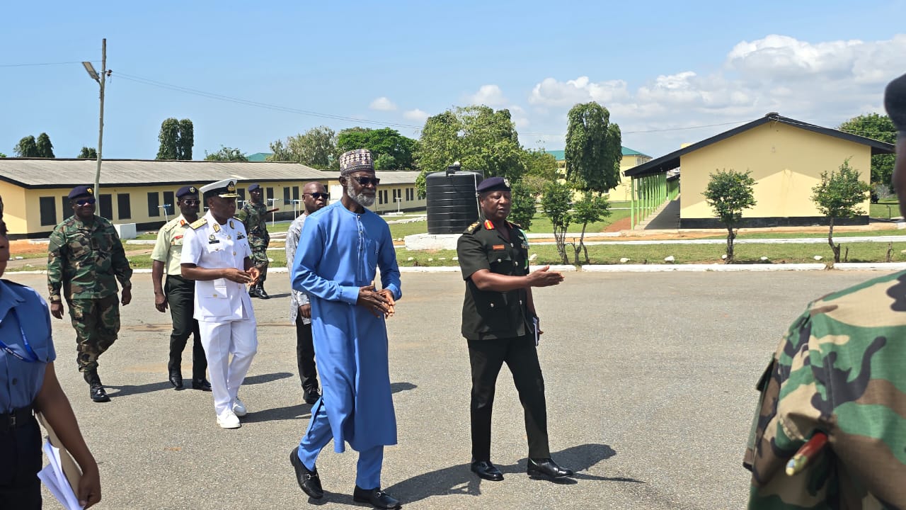 Ghana Military Academy RCC 43/SSC 42 hands over Combat Pit to Alma ...