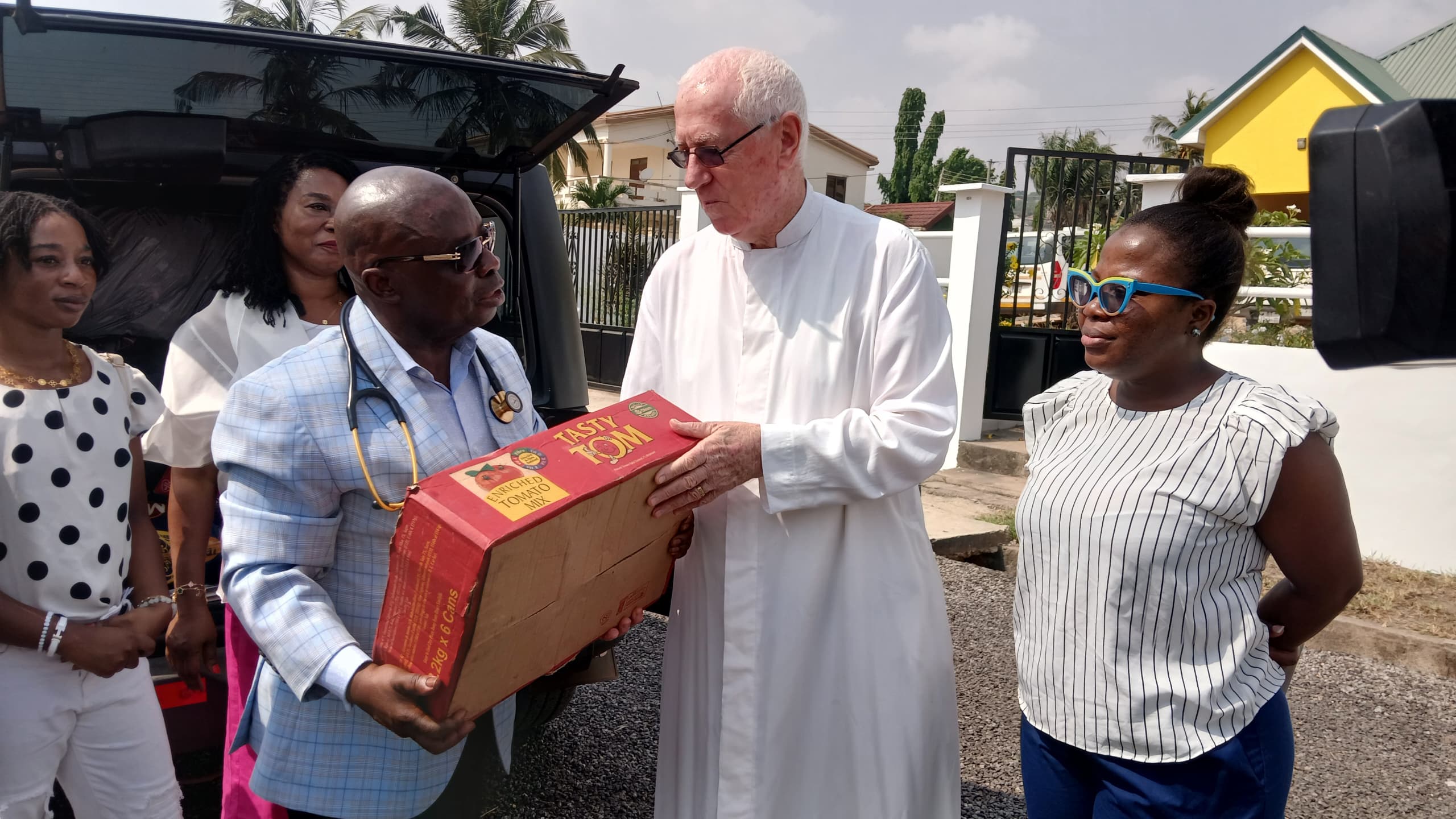 Show love to all manner of persons – Father Campbell | Ghana News Agency