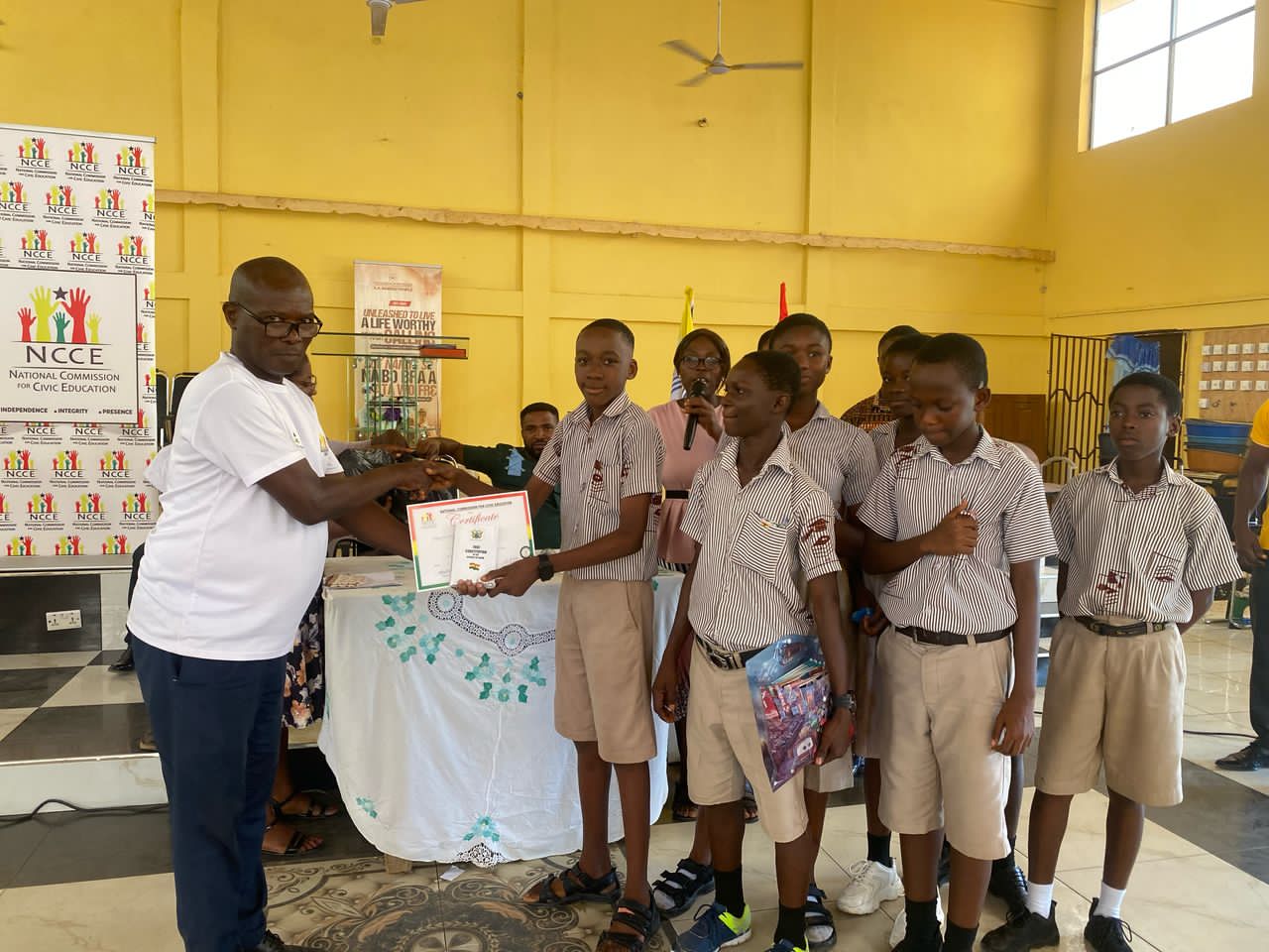 10 Basic schools battle for supremacy in Assin South NCCE Independence ...