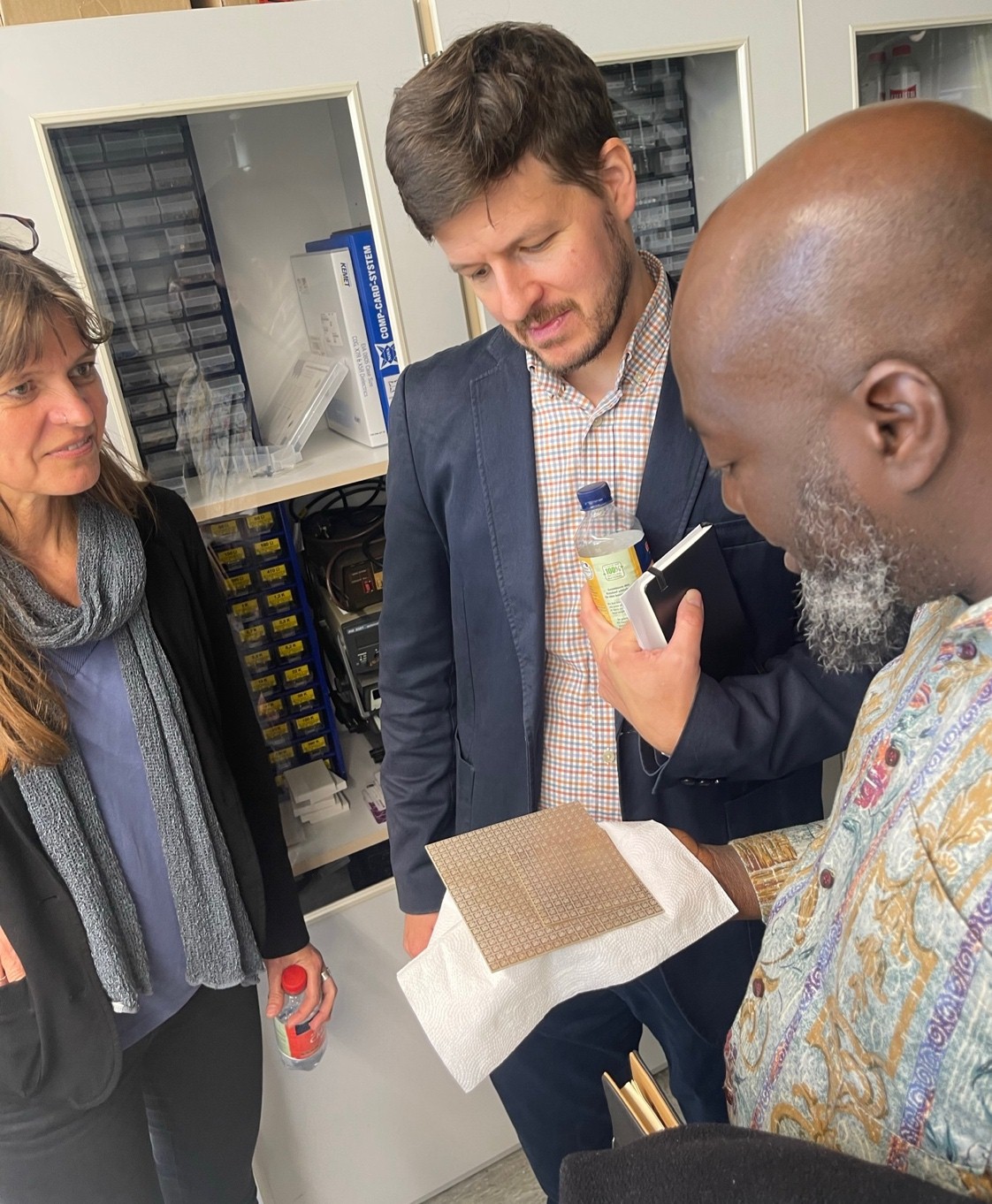 KNUST’s DIPPER Lab unveils novel antenna for smarter farming and ...