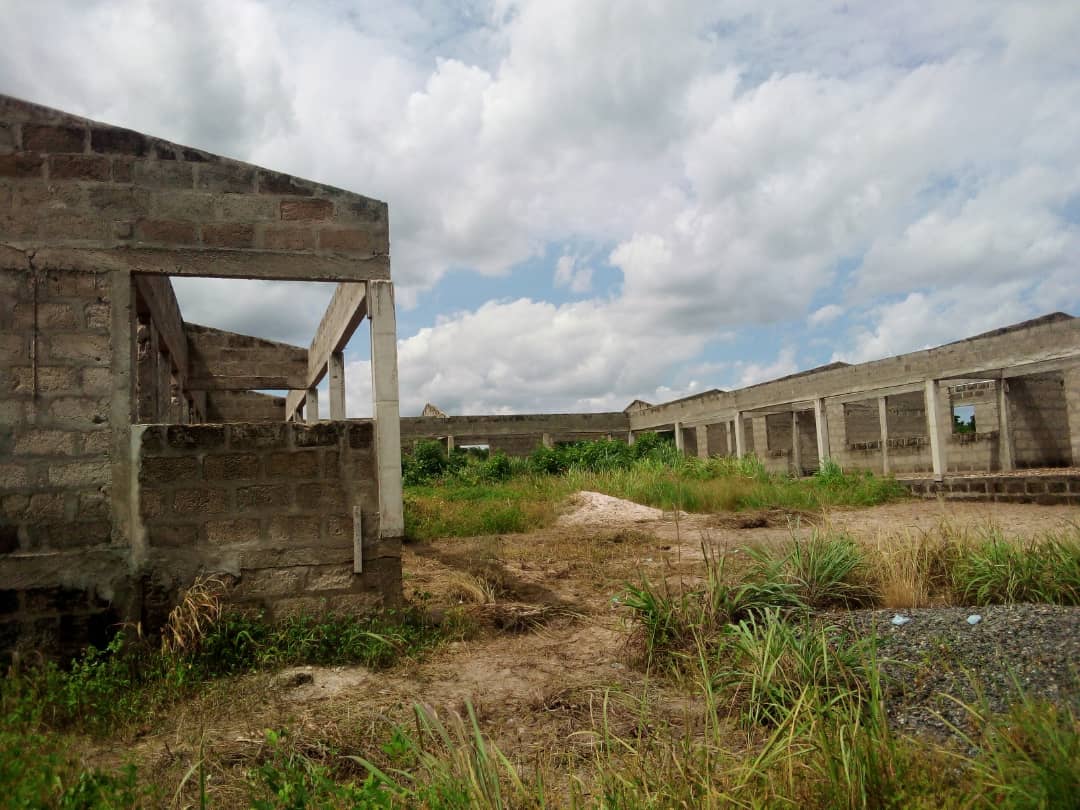 Tsiyinu MA Basic School holds classes under makeshift sheds, Teachers ...