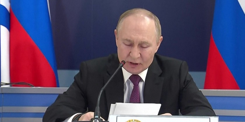 Putin depicts Russian navy as pivotal in safeguarding national security ...