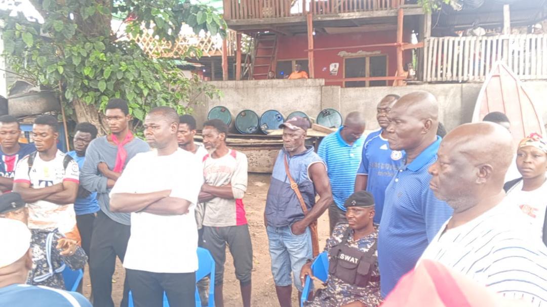 Fisherfolk protest silted Elmina Harbour, demand urgent dredging ...