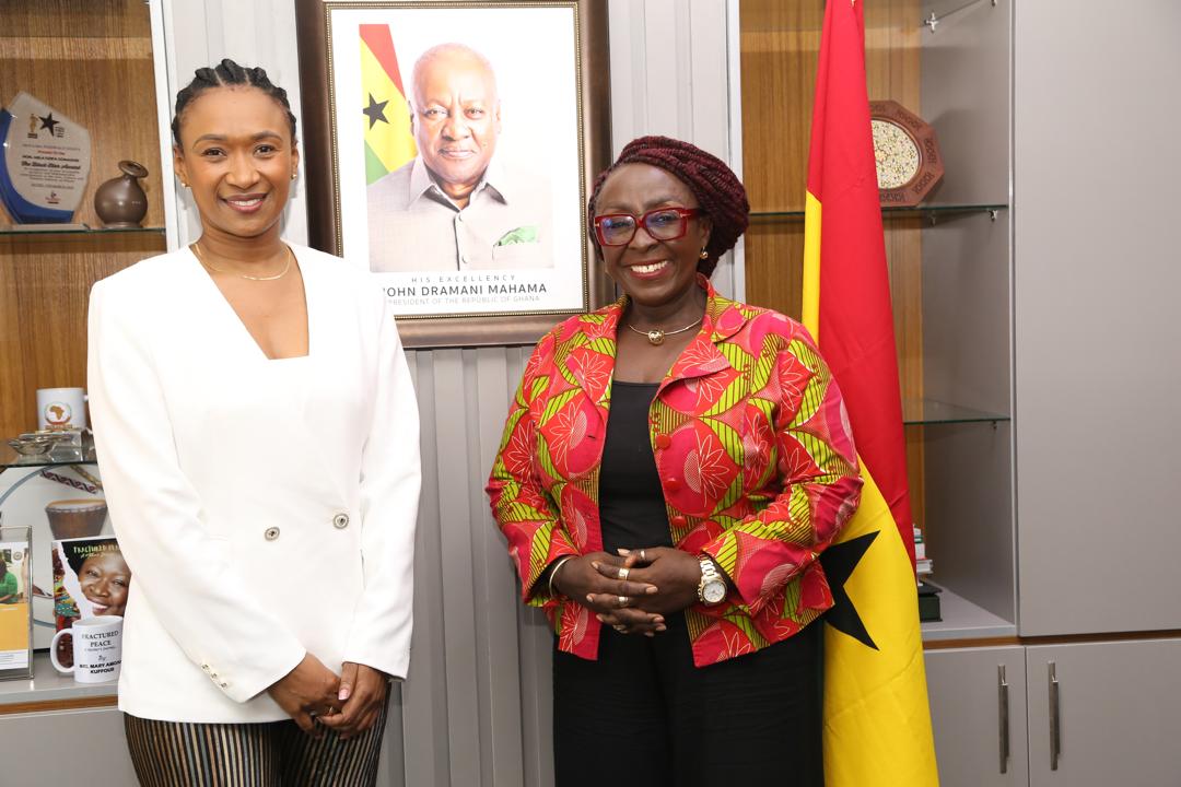 Colombian Diplomat meets with Tourism Minister to strengthen cultural ...