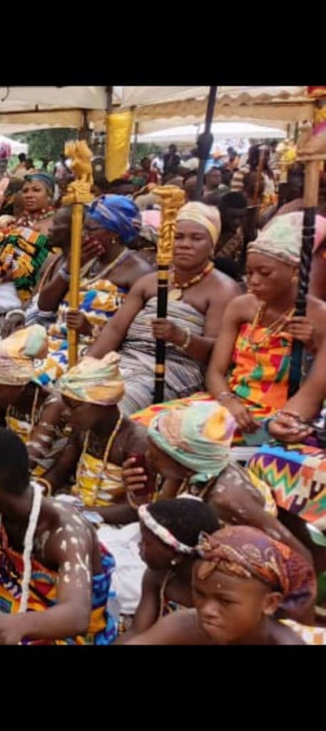 Traditional linguist’s staff: pillar of authority, wisdom and cultural ...