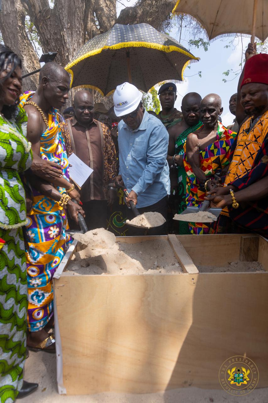 Mahama breaks ground for construction of Poultry, Meat and Feed ...