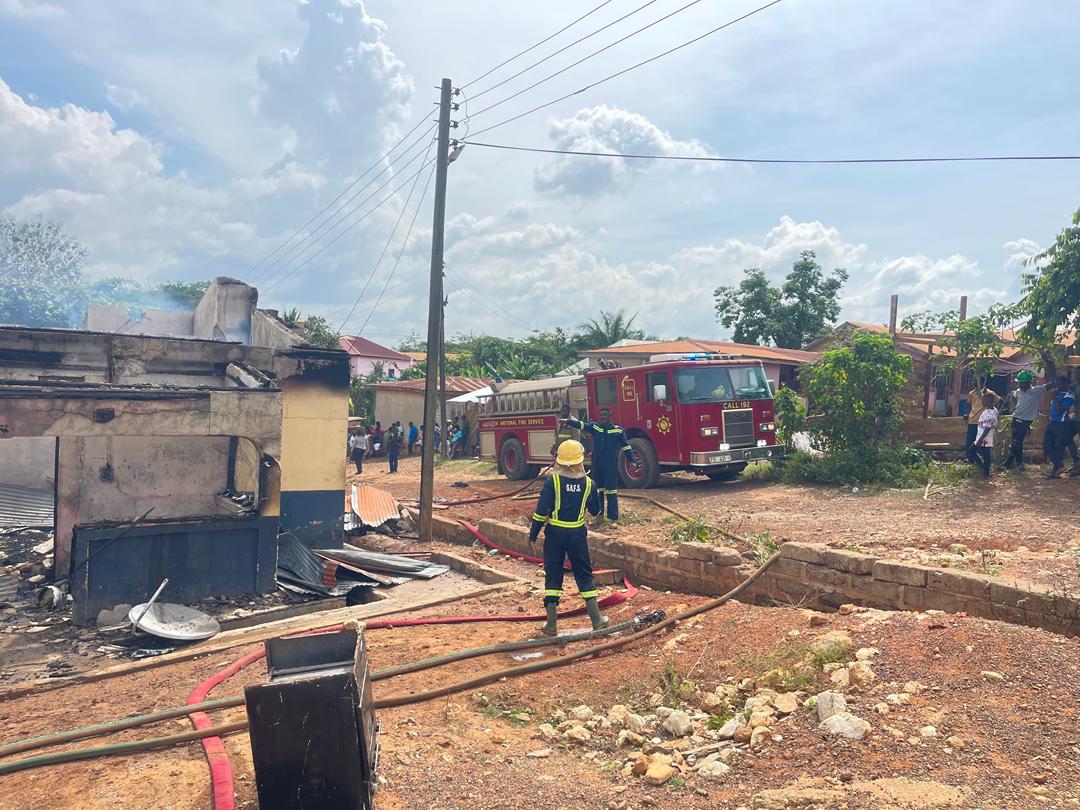 GNFS investigates cause of fire at Jacobu Police Quarters | Ghana News ...