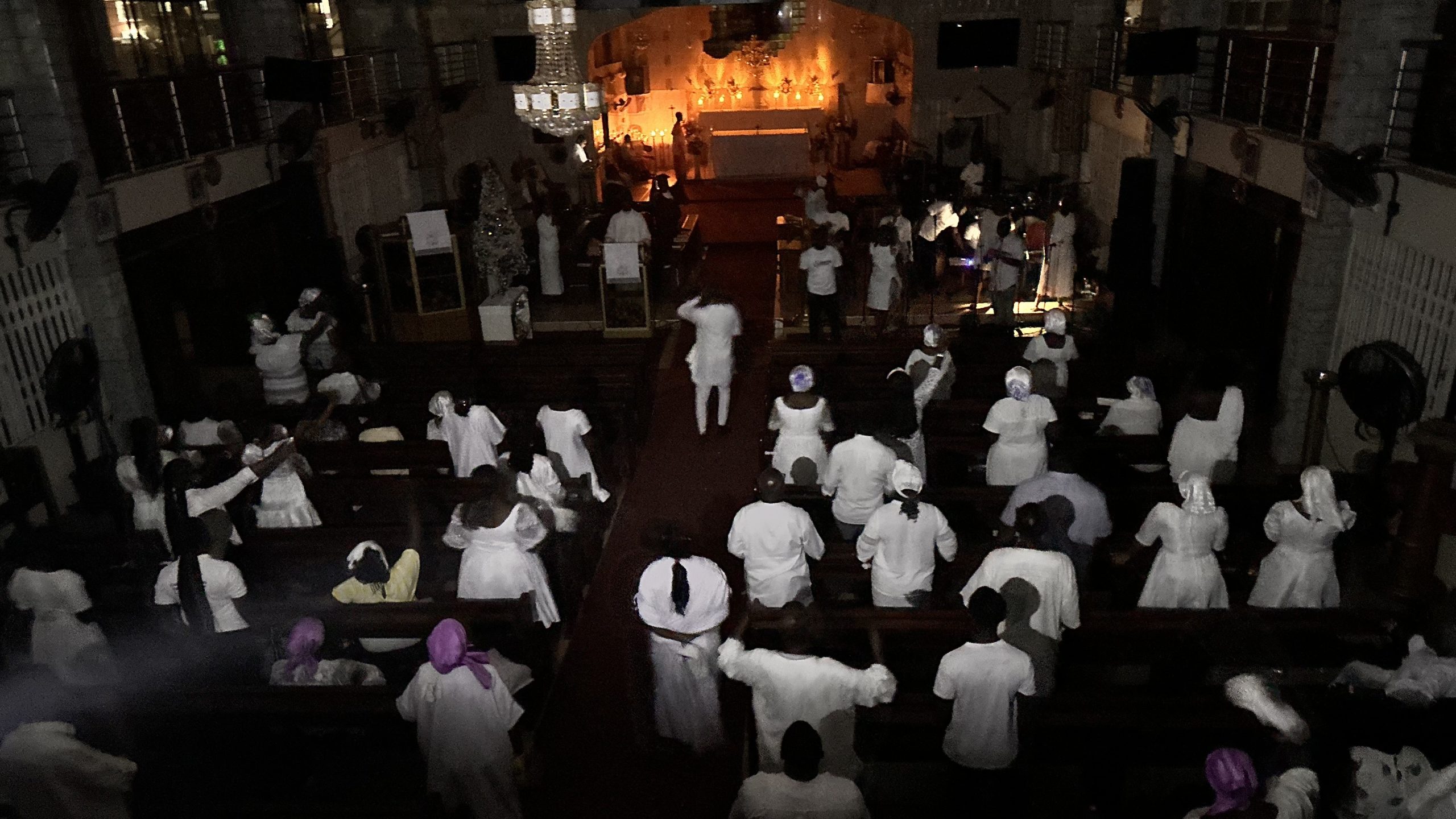 Sakumono worshippers bid 2025 farewell in darkness as the area suffers ...