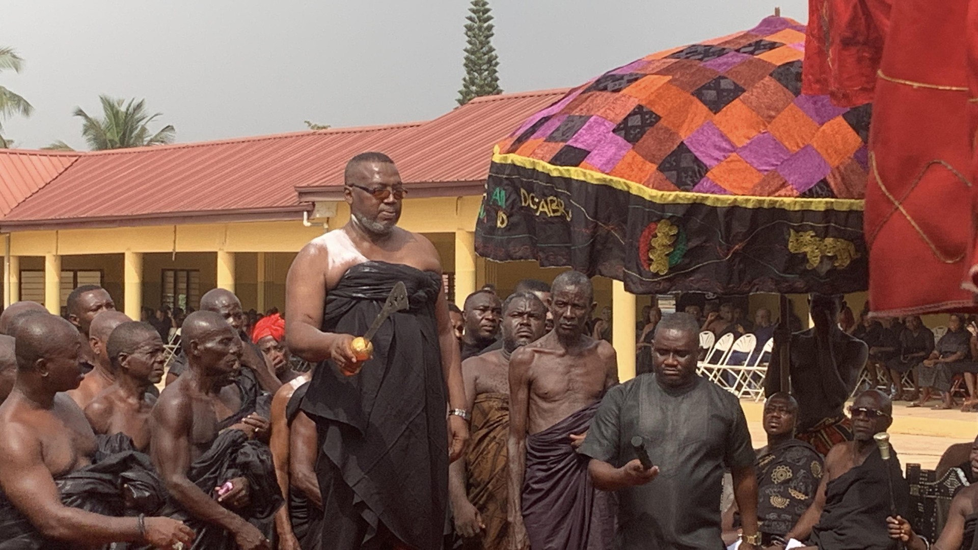 Juansa gets new paramount chief as Dr. Ben Asante is enstooled | Ghana ...