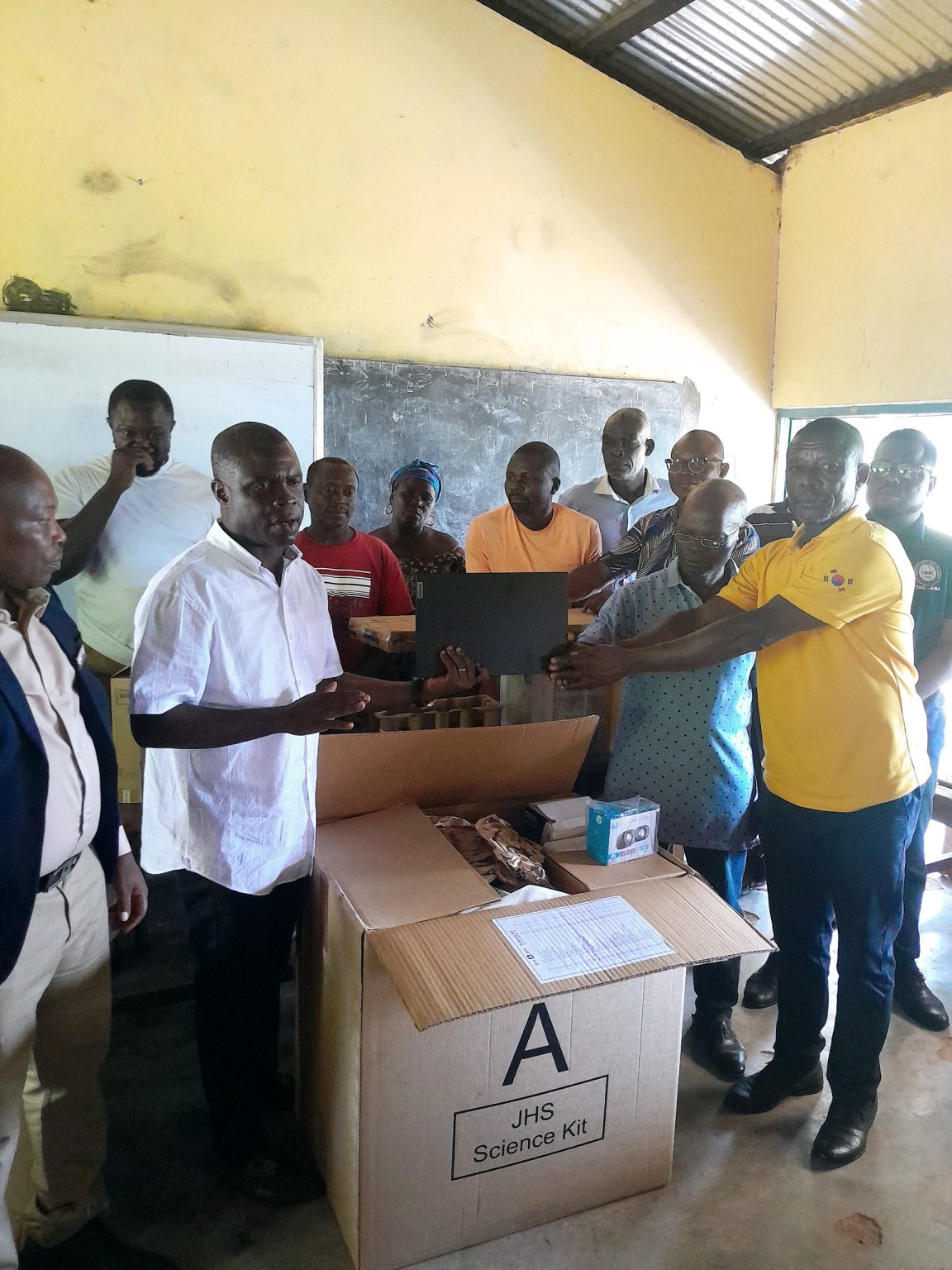 Upper Manya Krobo DCE distributes STEM equipment to 15 schools | Ghana ...